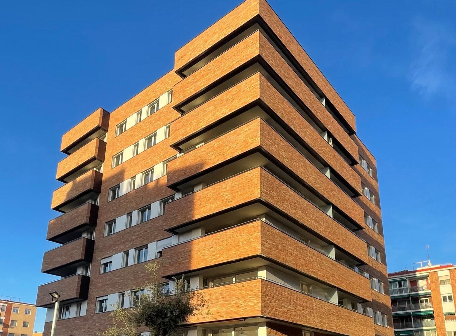 Cómo proteger fachadas y paredes exteriores de ladrillo cara vista